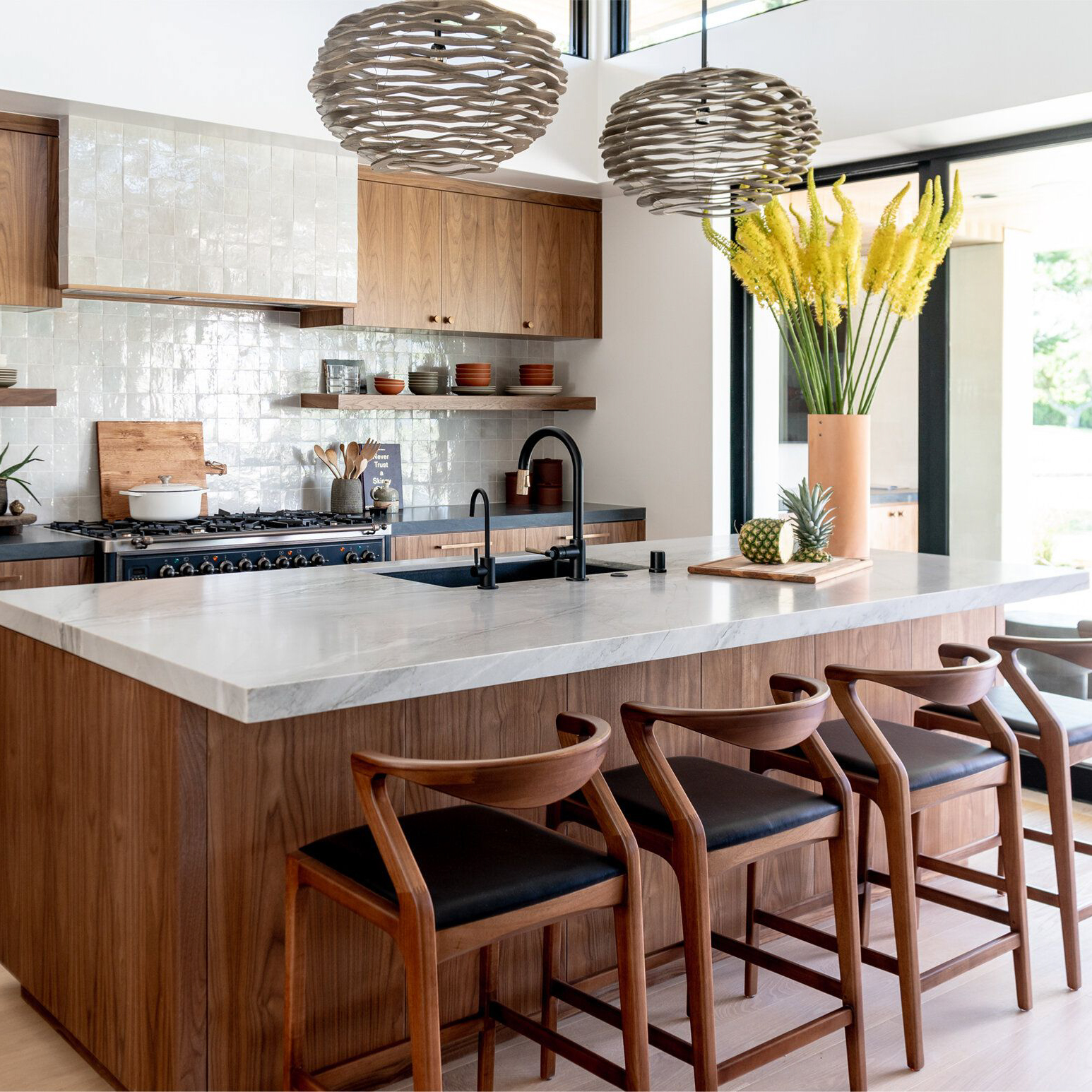 The Argos Feather Lamp: A Chic and Elegant Lighting Solution ...