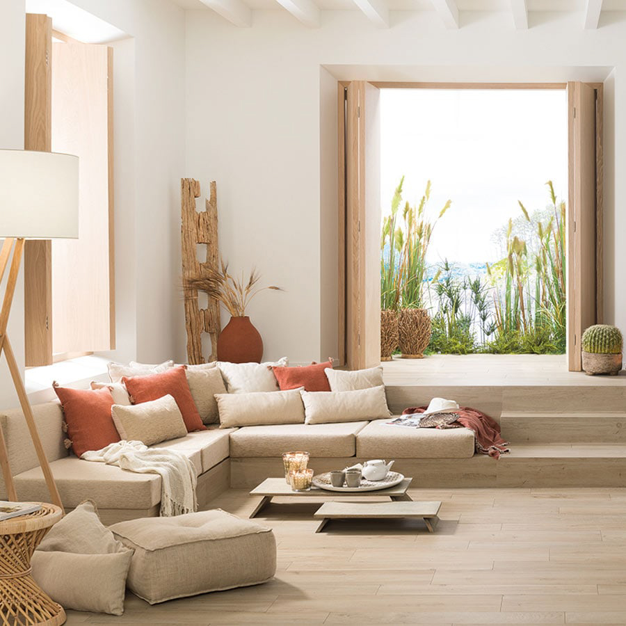 Shining a Light on Style: The Gold Retro Table Lamp - Pentimentolighting