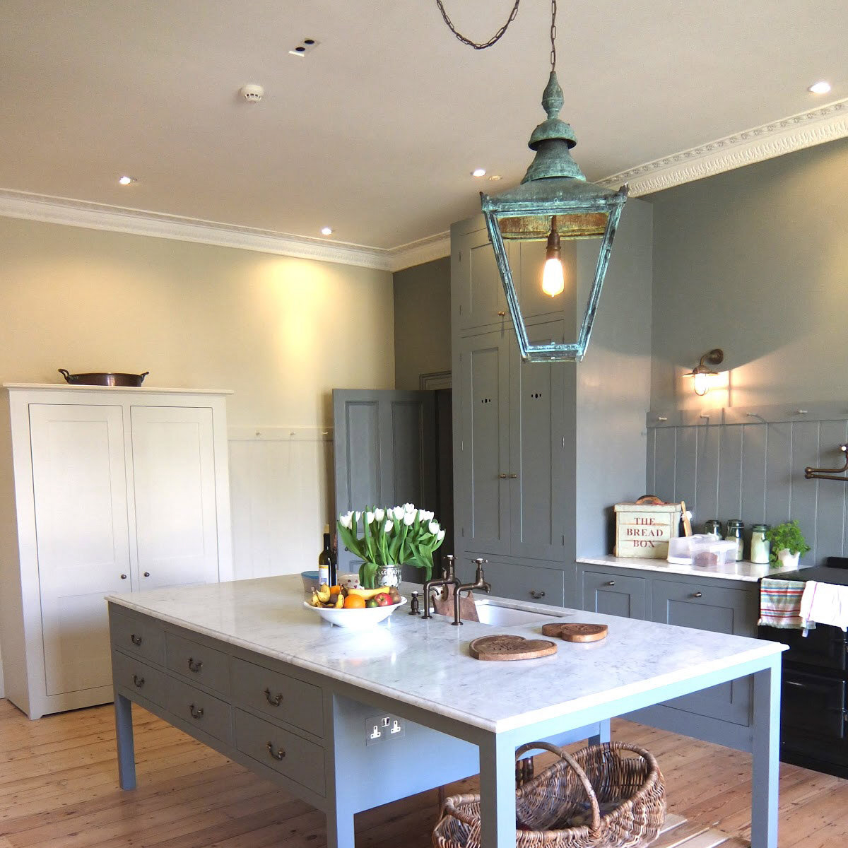 Illuminate Your Kitchen: Creative Lighting Ideas for Your Kitchen Table ...